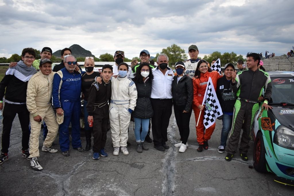 Las 6 Horas de Hidalgo todo un éxito en el Autódromo Moisés Solana ...