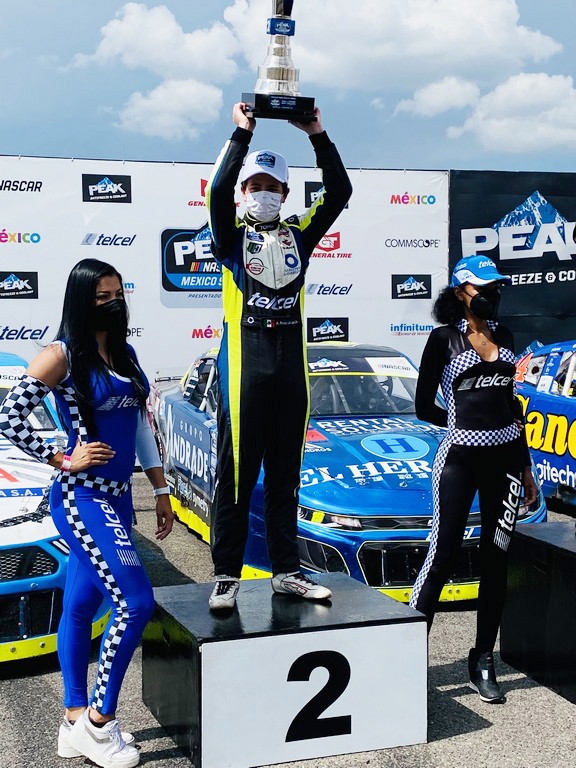 Suma Andrés Pérez de Lara, su segundo podio en NASCAR Challenge - » FEMADAC
