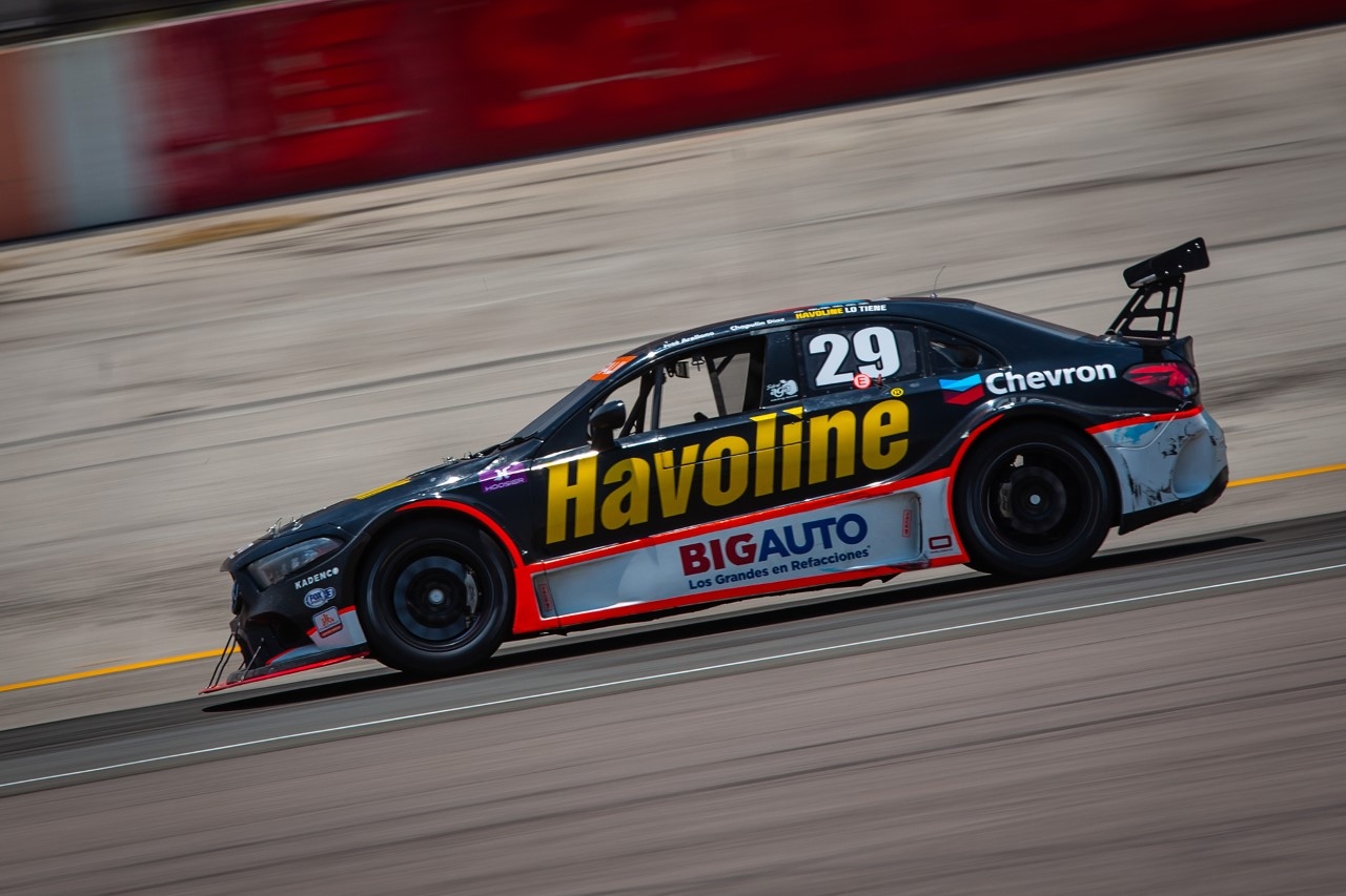 El Chevron Havoline Big Auto Racing Team, al Autódromo Hermanos ...